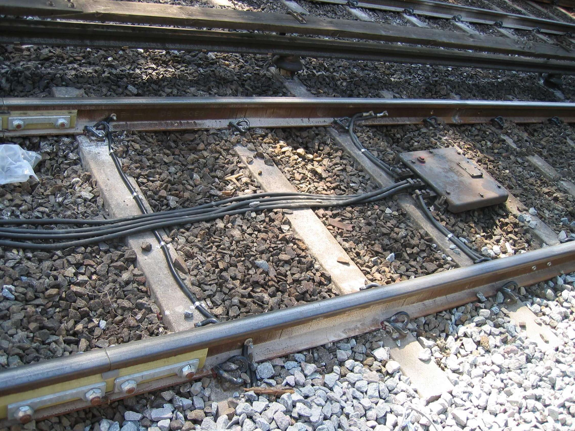 Impedance bond 2x150mm², L=4000mm